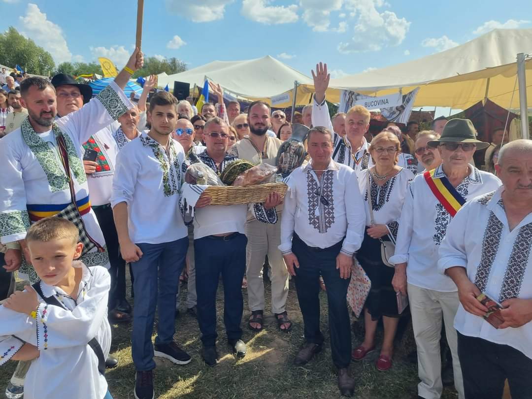 20.000 de români patrioți prezenți la nunta de vis a lui George Simion ...